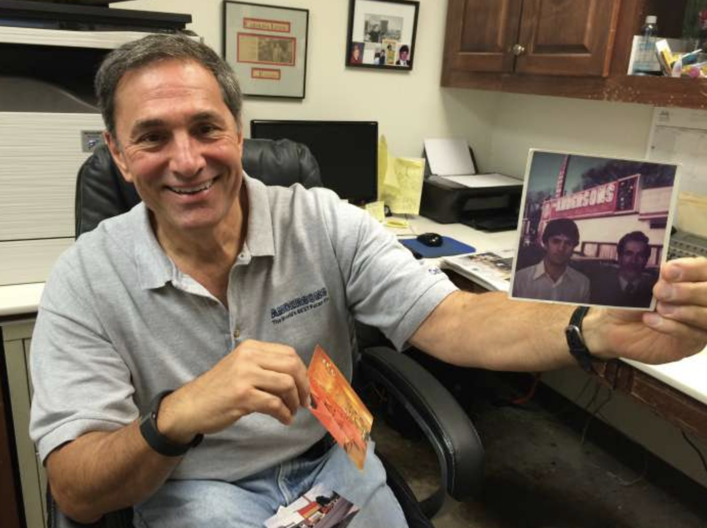 "The story behind the Anderson’s “World’s Best Pecan Pie” sign on ...